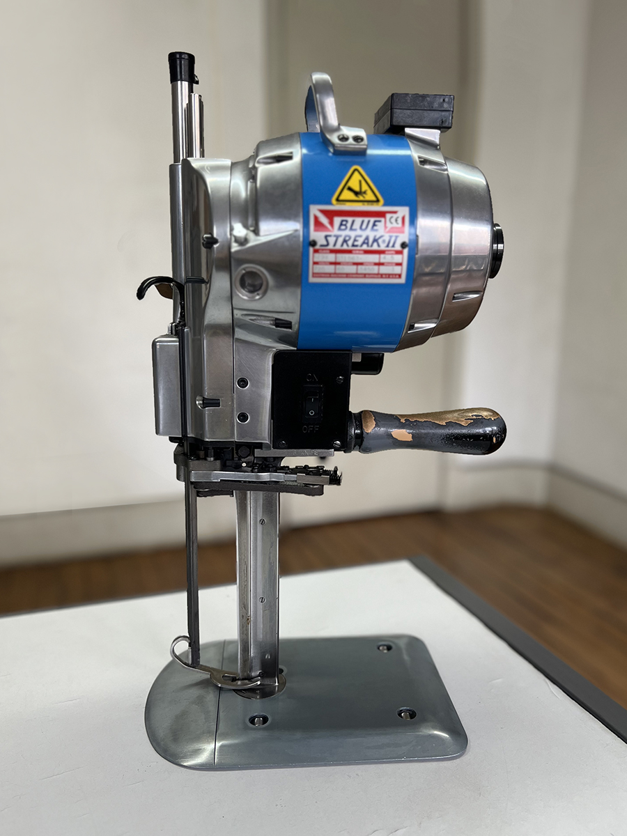 Máquina de Corte de Tecido Eastman Blue Streak II